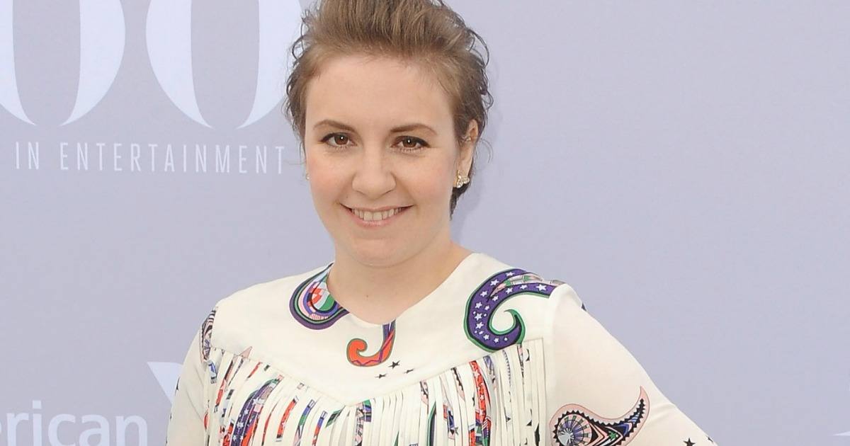 Lena Dunham is Proudly Showing Off Her Endometriosis Scars